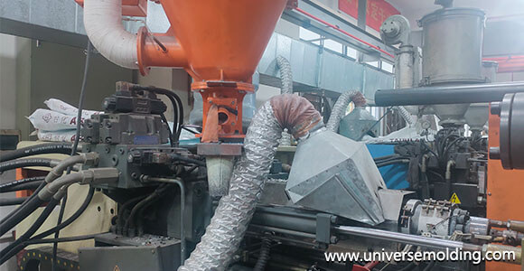 Injection molding machine structural system